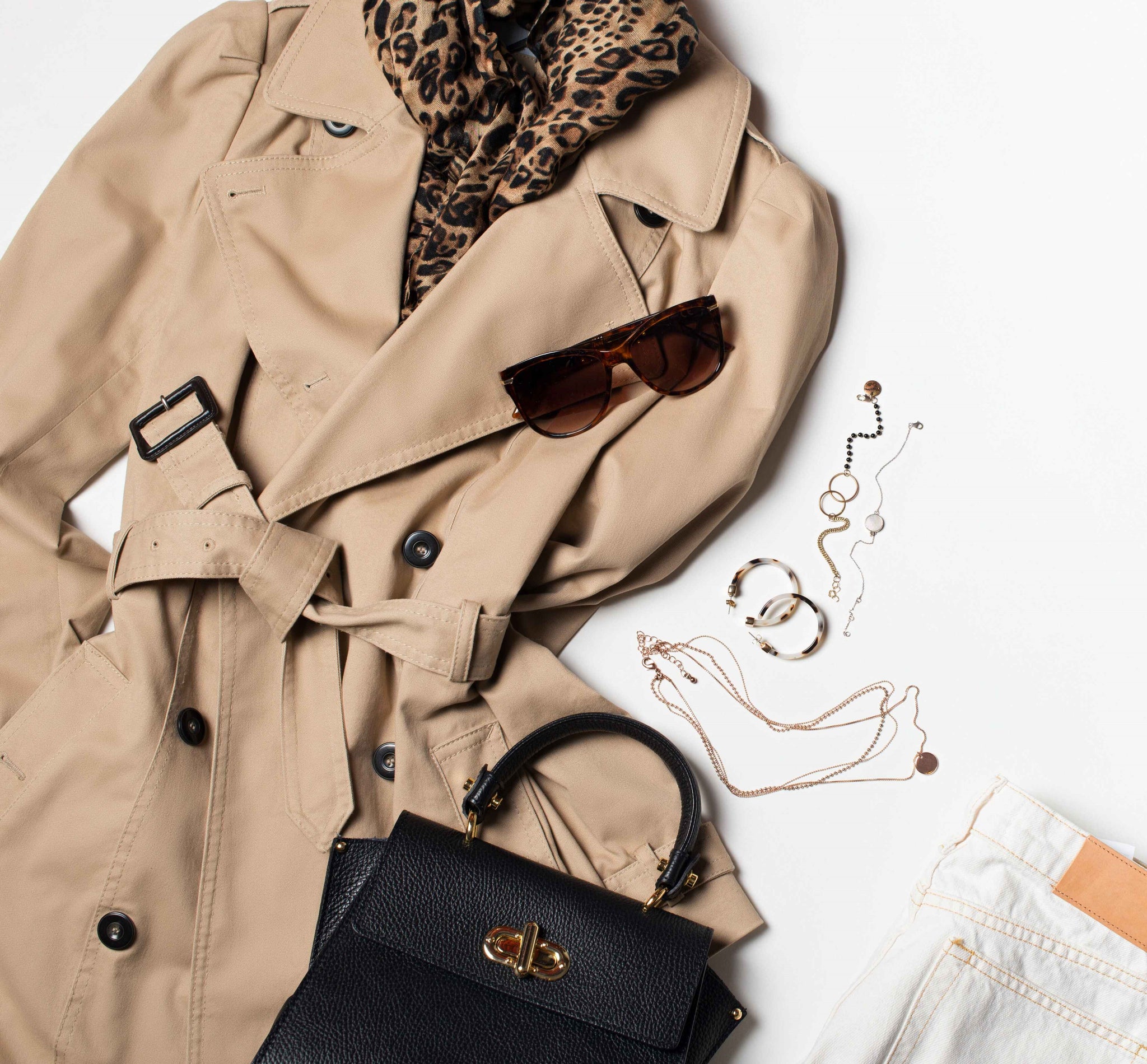 Petite Styling Tips: Mastering the Art of Layering for Travel-Friendly